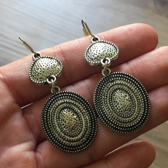 H&M | Jewelry | Hm Silvertone Bohemian Necklace And Earrings | Poshmark